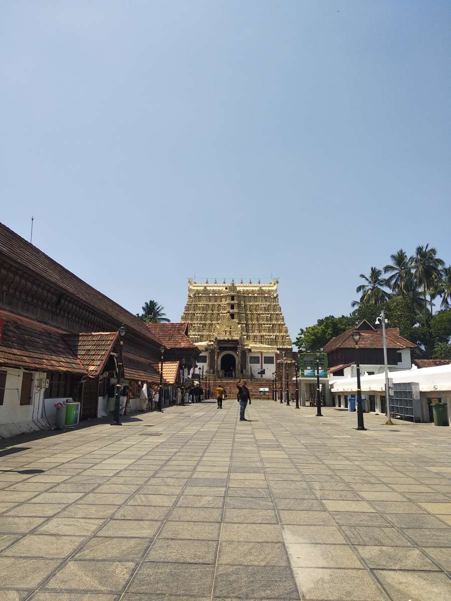 Varkala & Trivandrum- Most Amazing, Serene, Beautiful Beach Destination